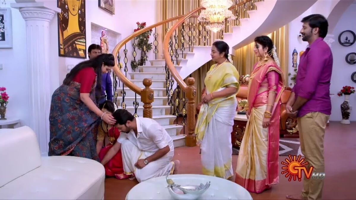 Chithi 2: Did Mallika really accept Kavin and Venba's marriage ...