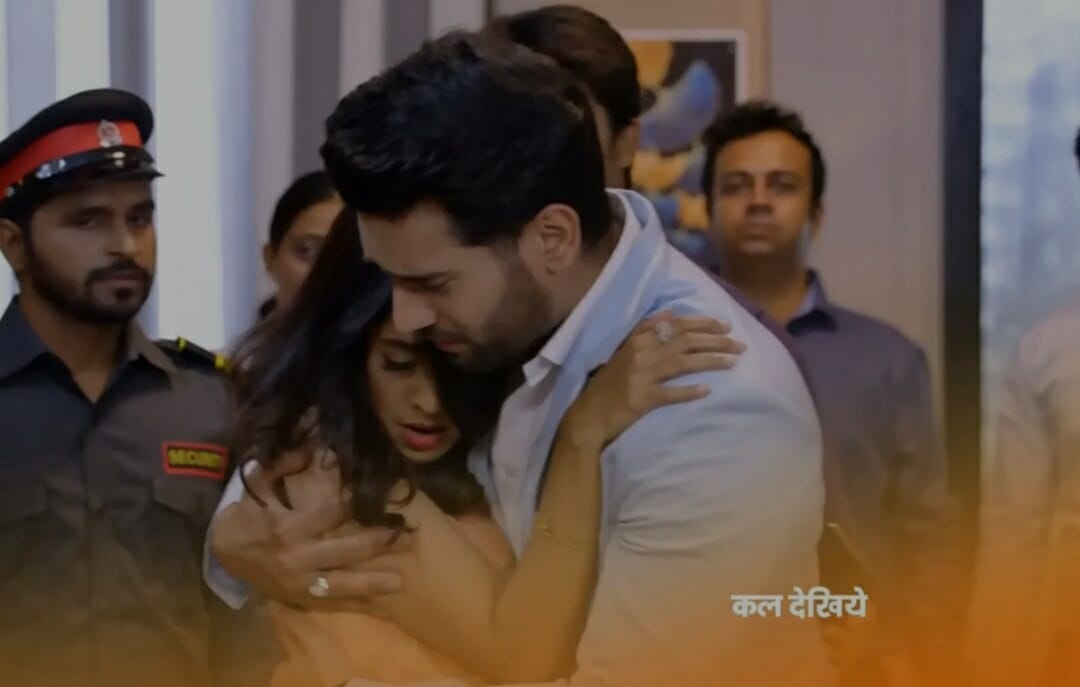 Kumkum Bhagya: Akshay hugs Prachi? - Tellyexpress