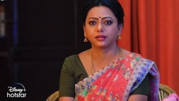 Baakiyalakshmi: Bakkiya protects Inya - Tellyexpress