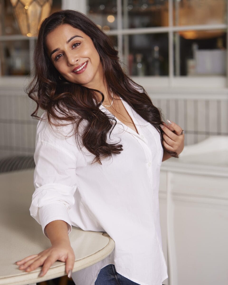 VIDYA BALAN'S FATHER'S REAL NAME USED FOR HER ONSCREEN FATHER IN "DO ...