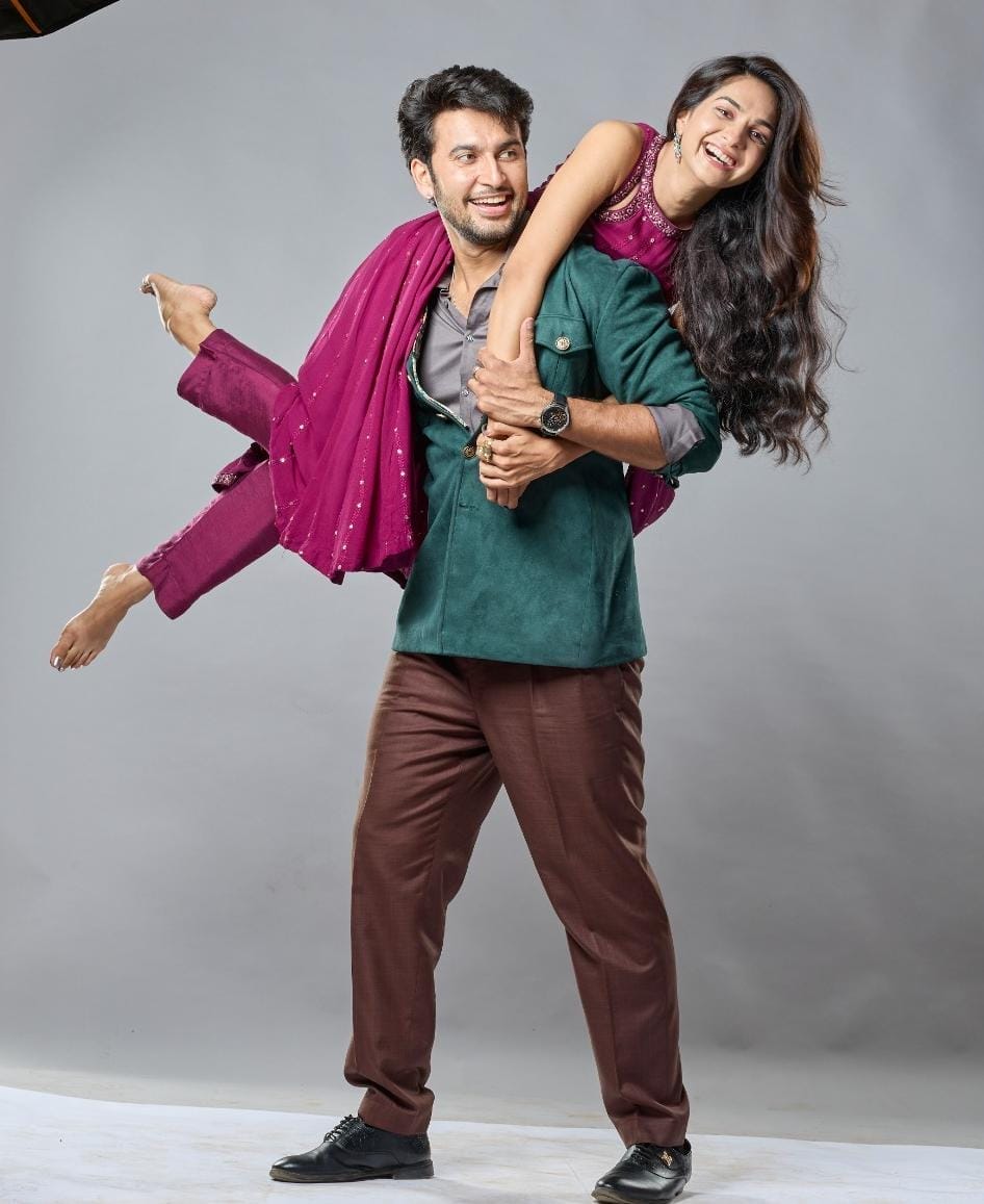 Netizens Hail Praises For The Chemistry Between Kritika Singh Yadav and Navneet Malik From The ...